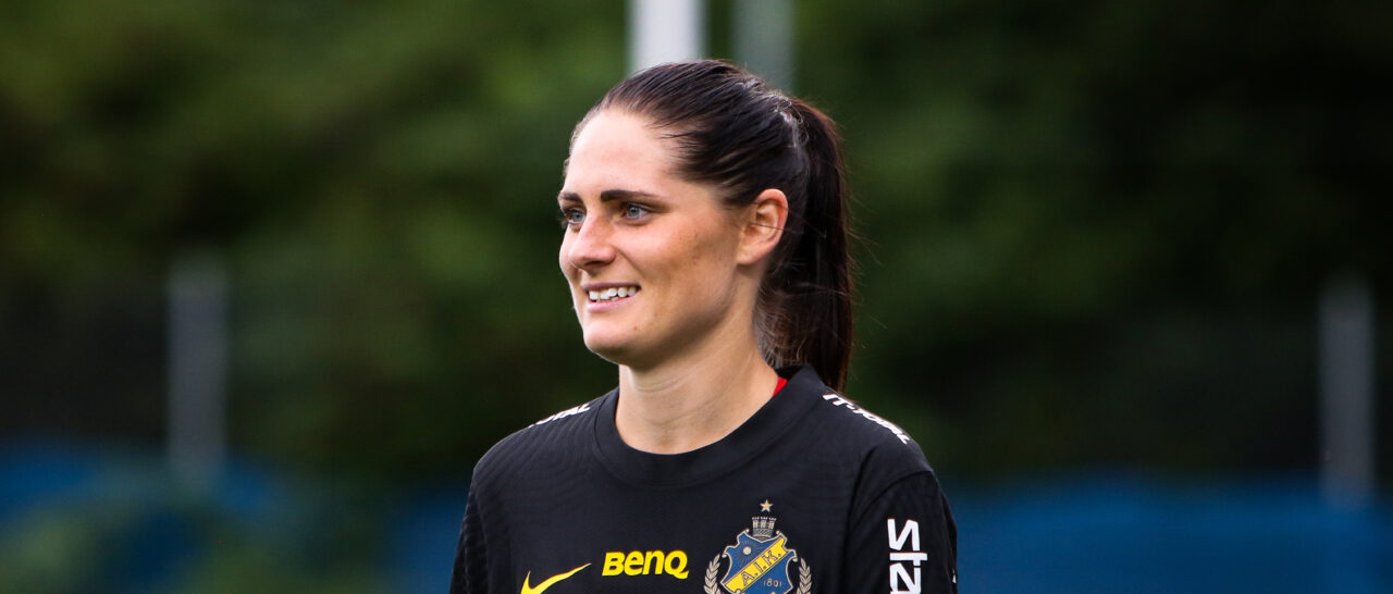 AIK Fotboll och Linda Hallin förlänger kontraktet | AIK Fotboll